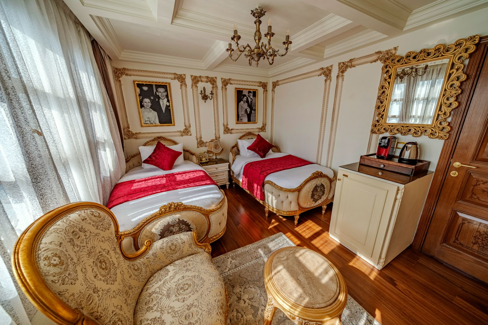 Princess Fadia Suite | Dahbiya Nile Cruise | Luxury Nile Cruise